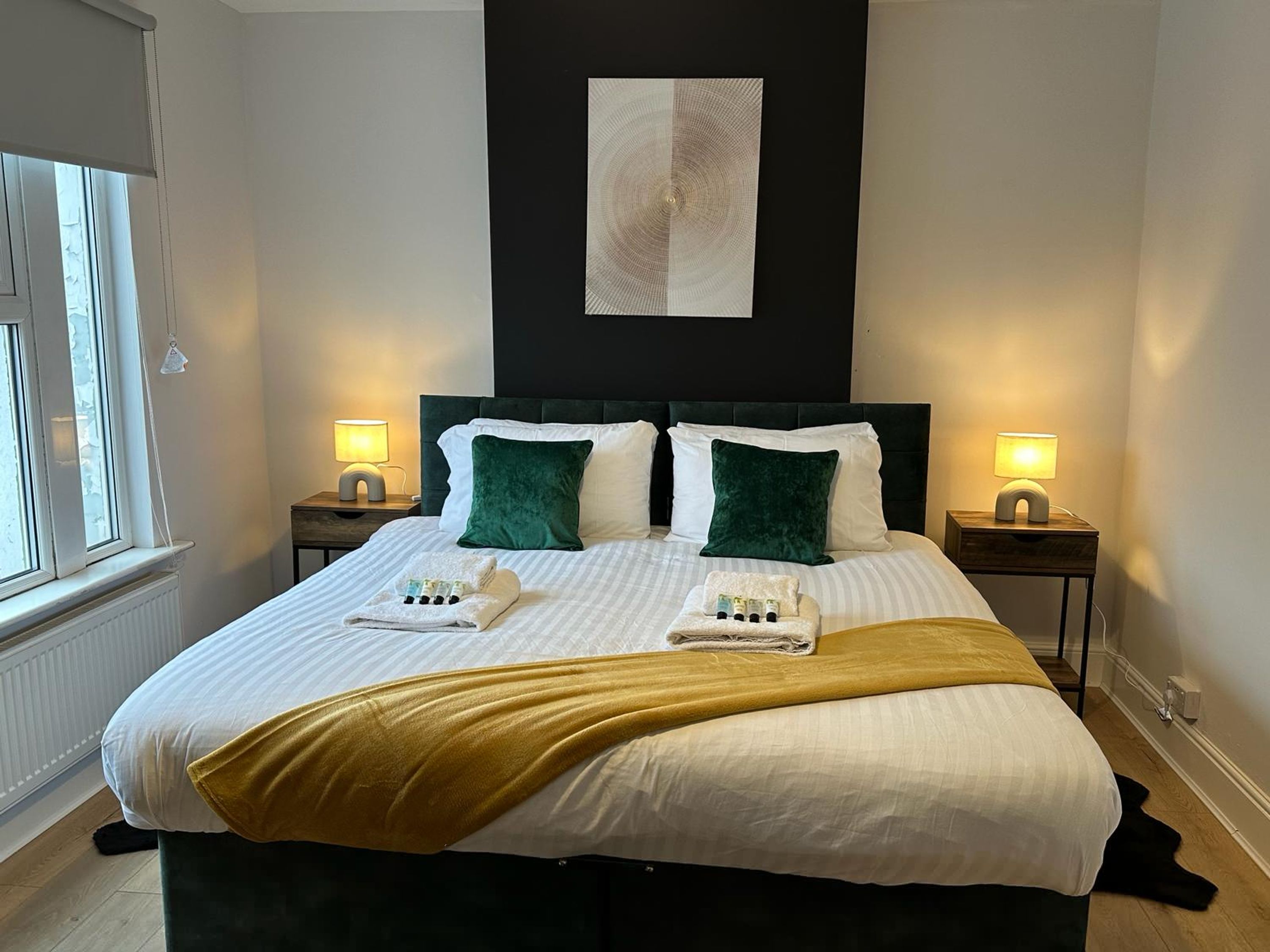 3 Bed Chill Glouc With 3 Bedrooms And 1 Bathrooms - Gloucester