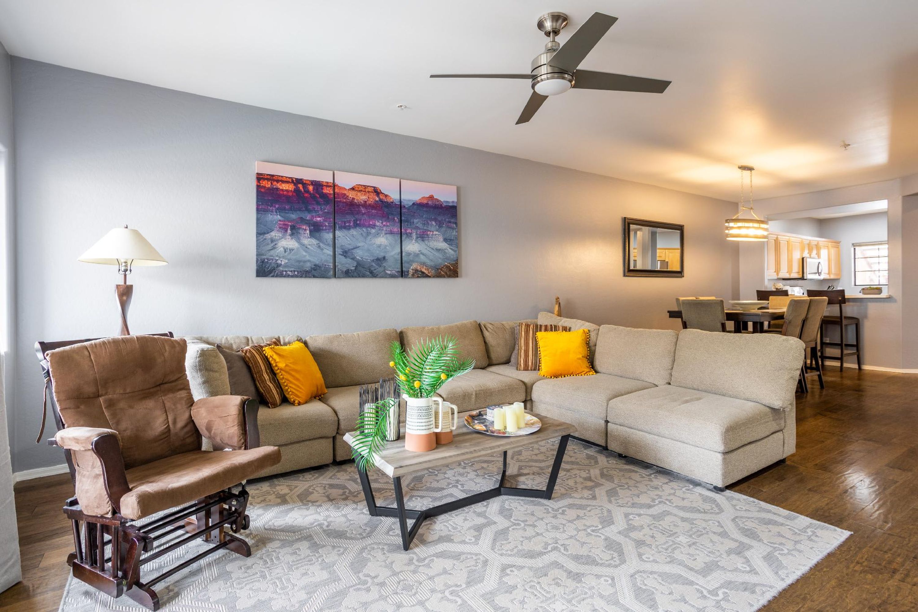 Saguaro Sunrise  Luxe Condo W  Balcony   Pool - Scottsdale, AZ