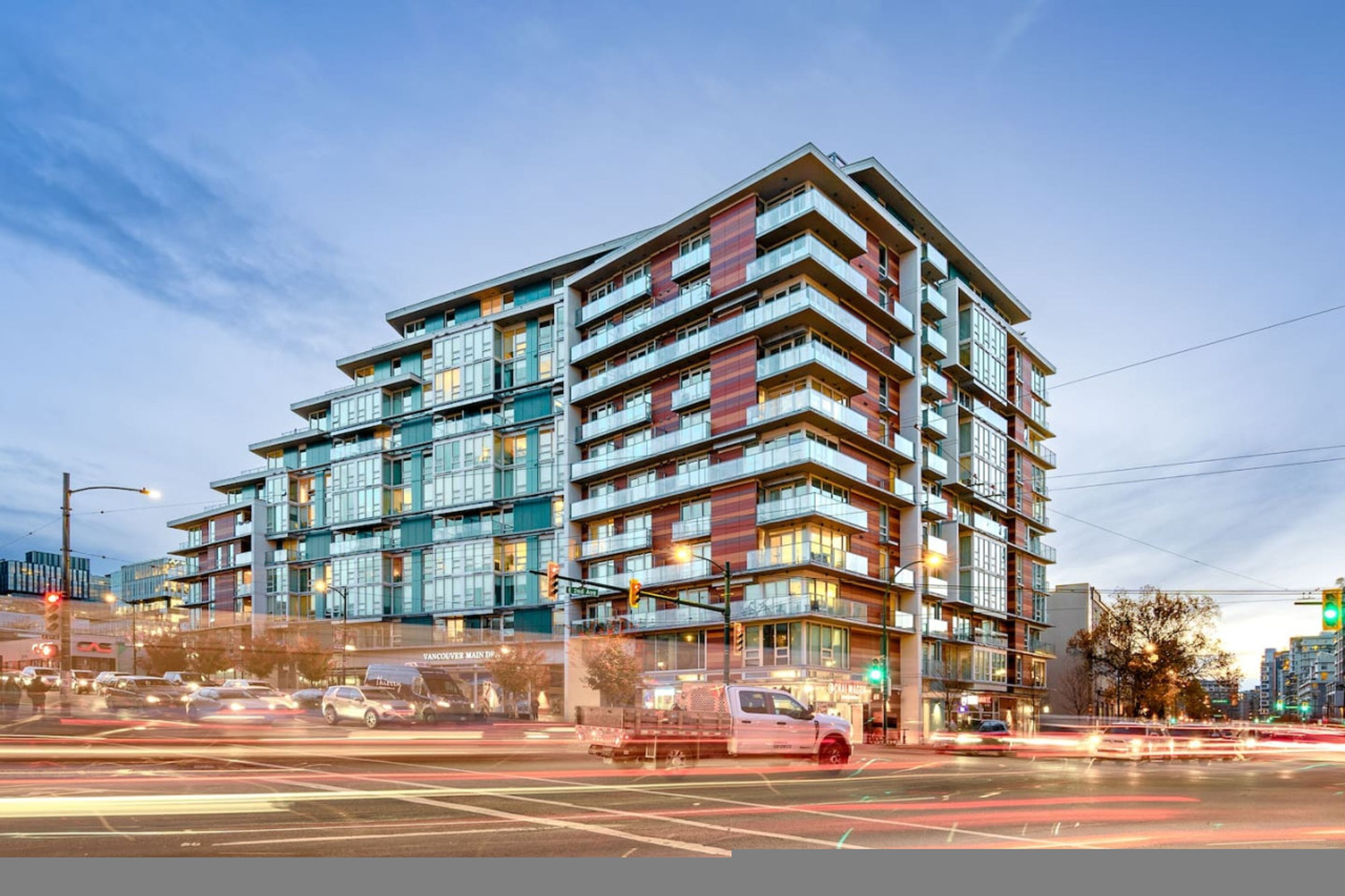 Modern Urban Retreat - Vancouver