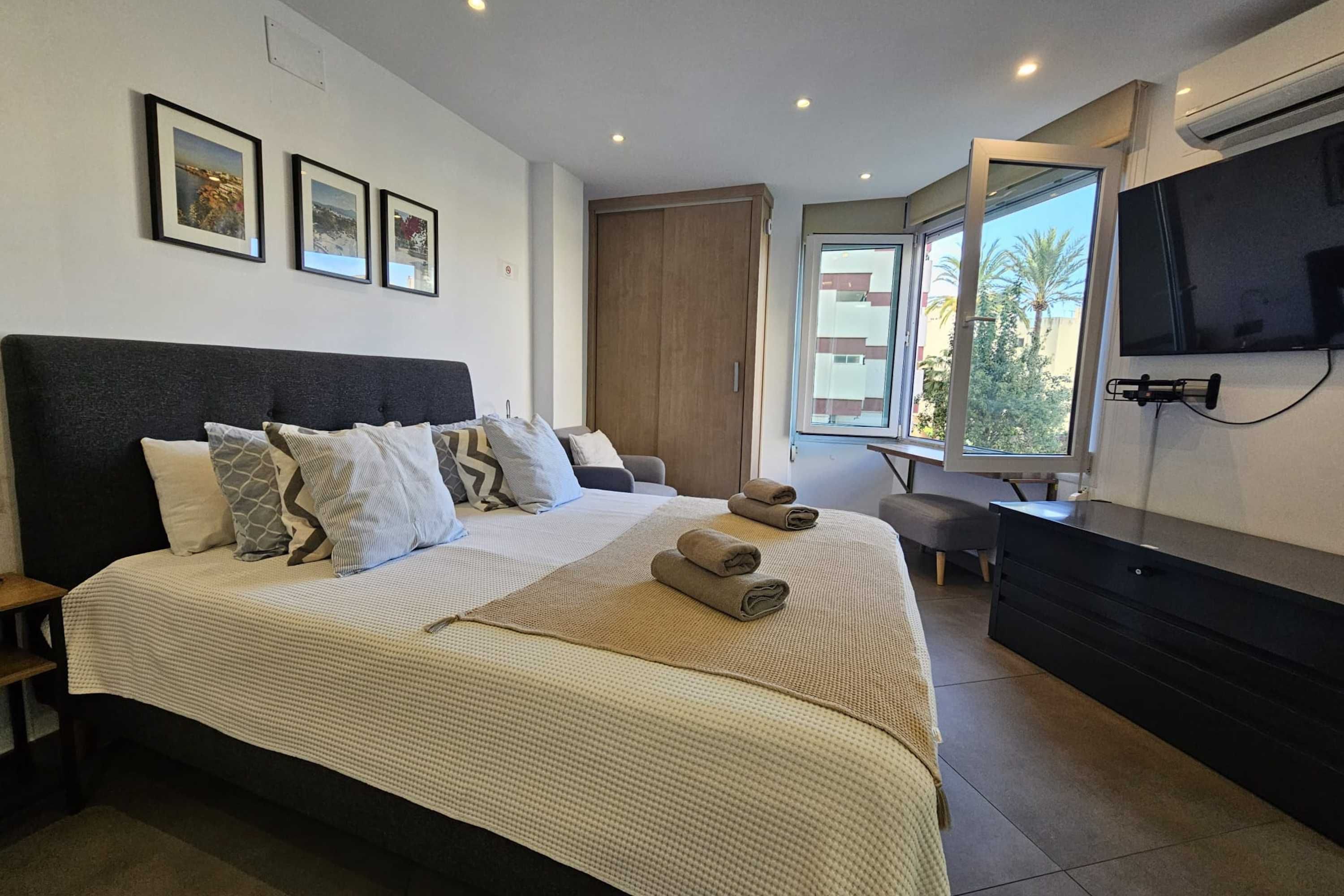 Wonderful Apartment With Pool In Nerja - Nerja