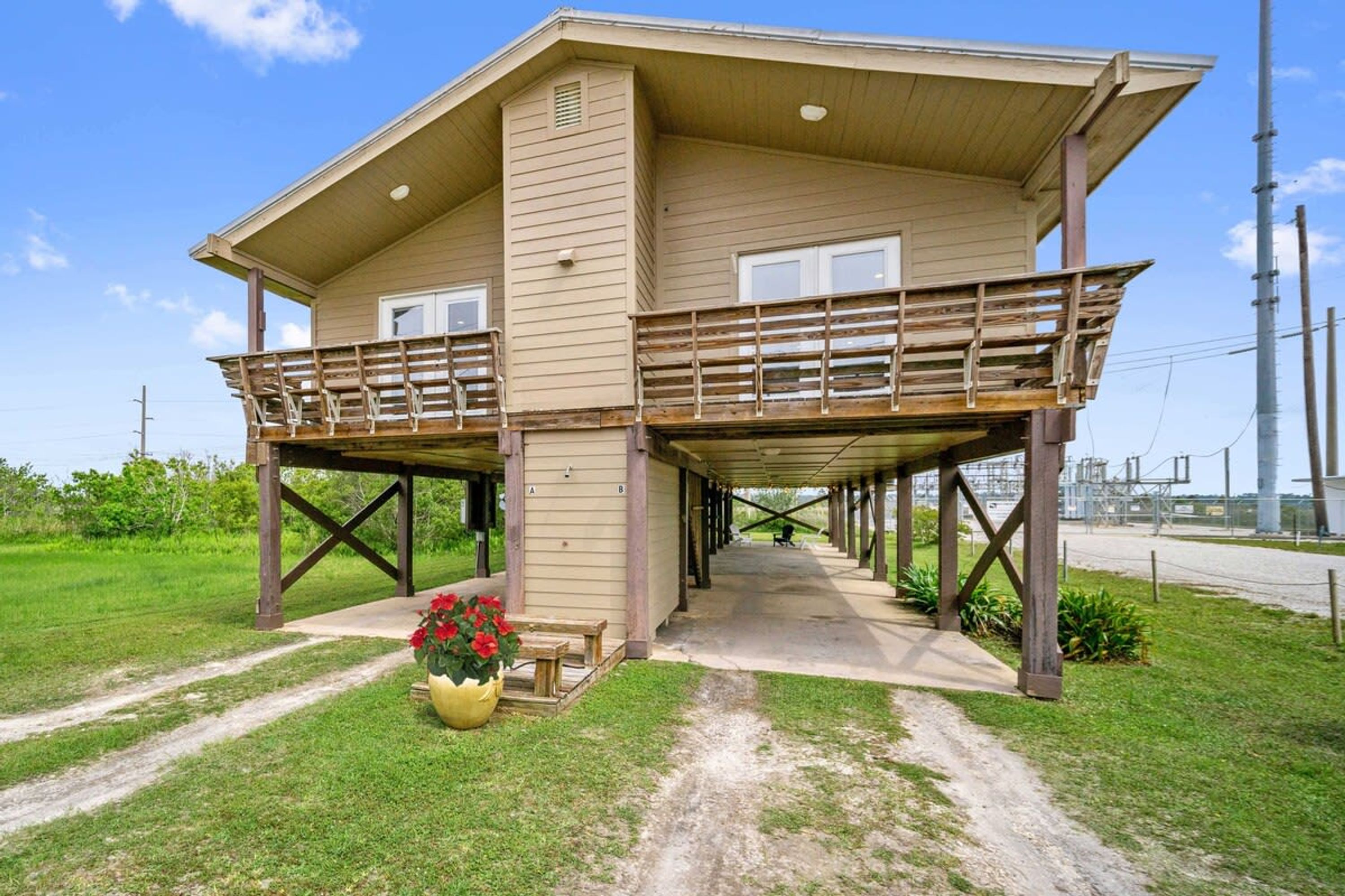 "Beach Happy" Beach House. 3/2, 2-blocks To Beach - Gulf Shores, AL