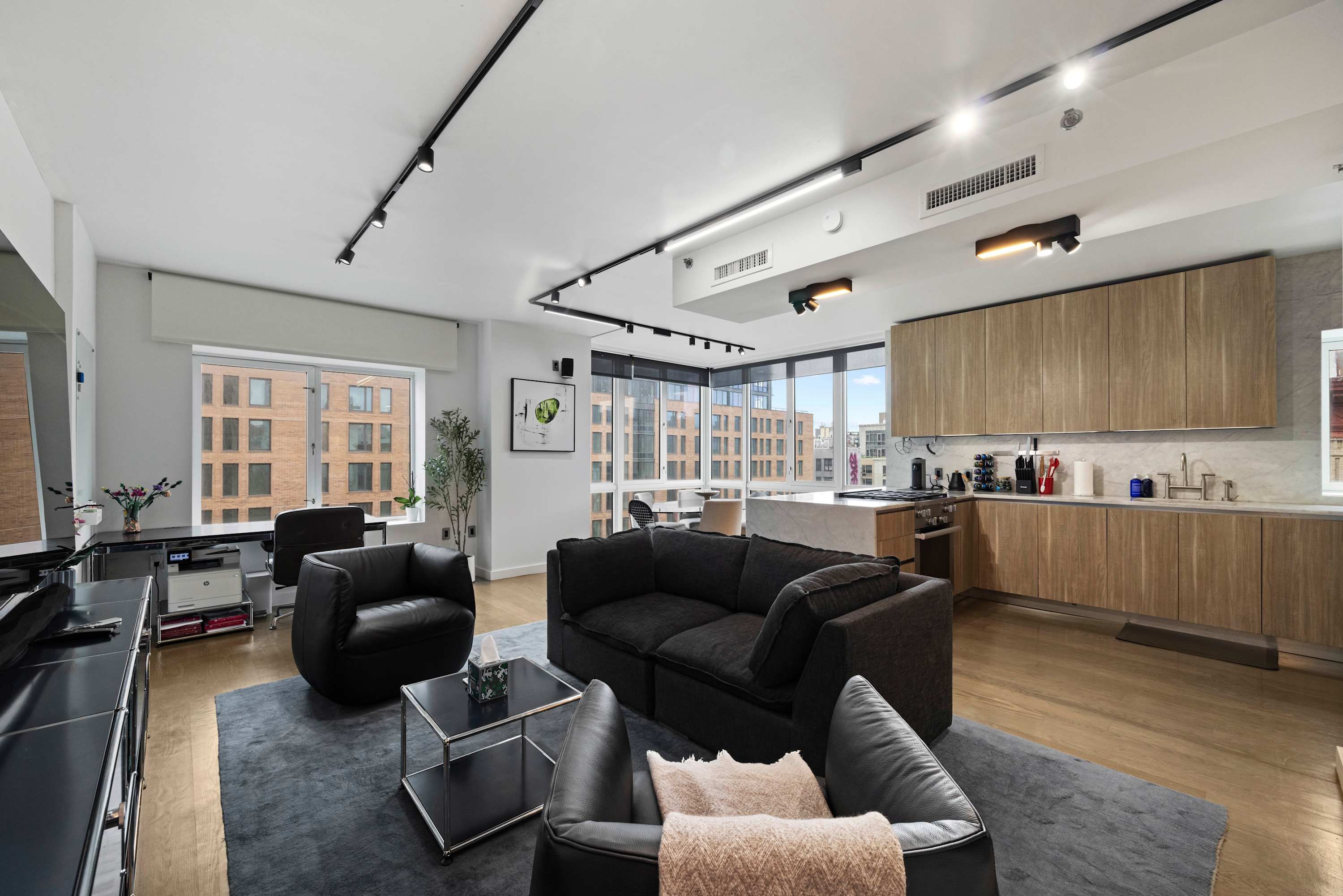 Houston By Rove Travel   Patio   Shared Rooftop - New York