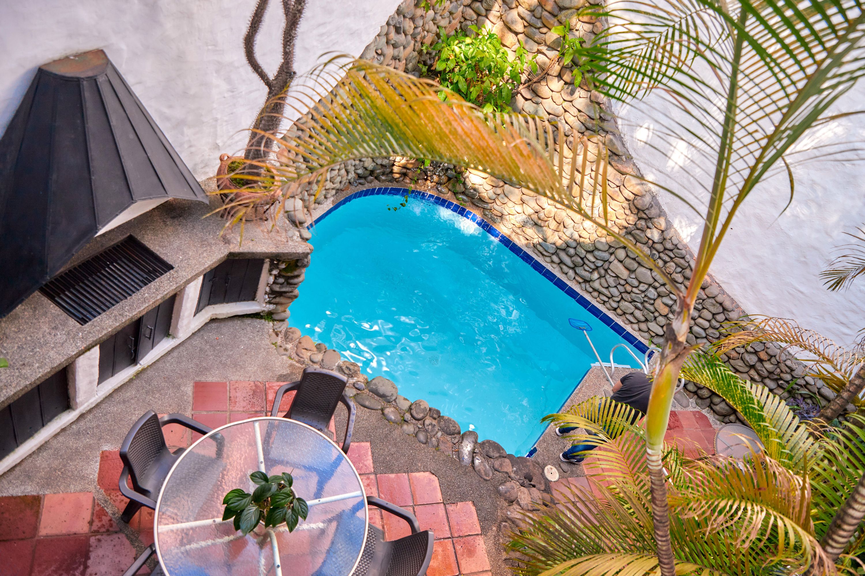 Exotic Chic Home In Santa Rita Close To Everything - Cali