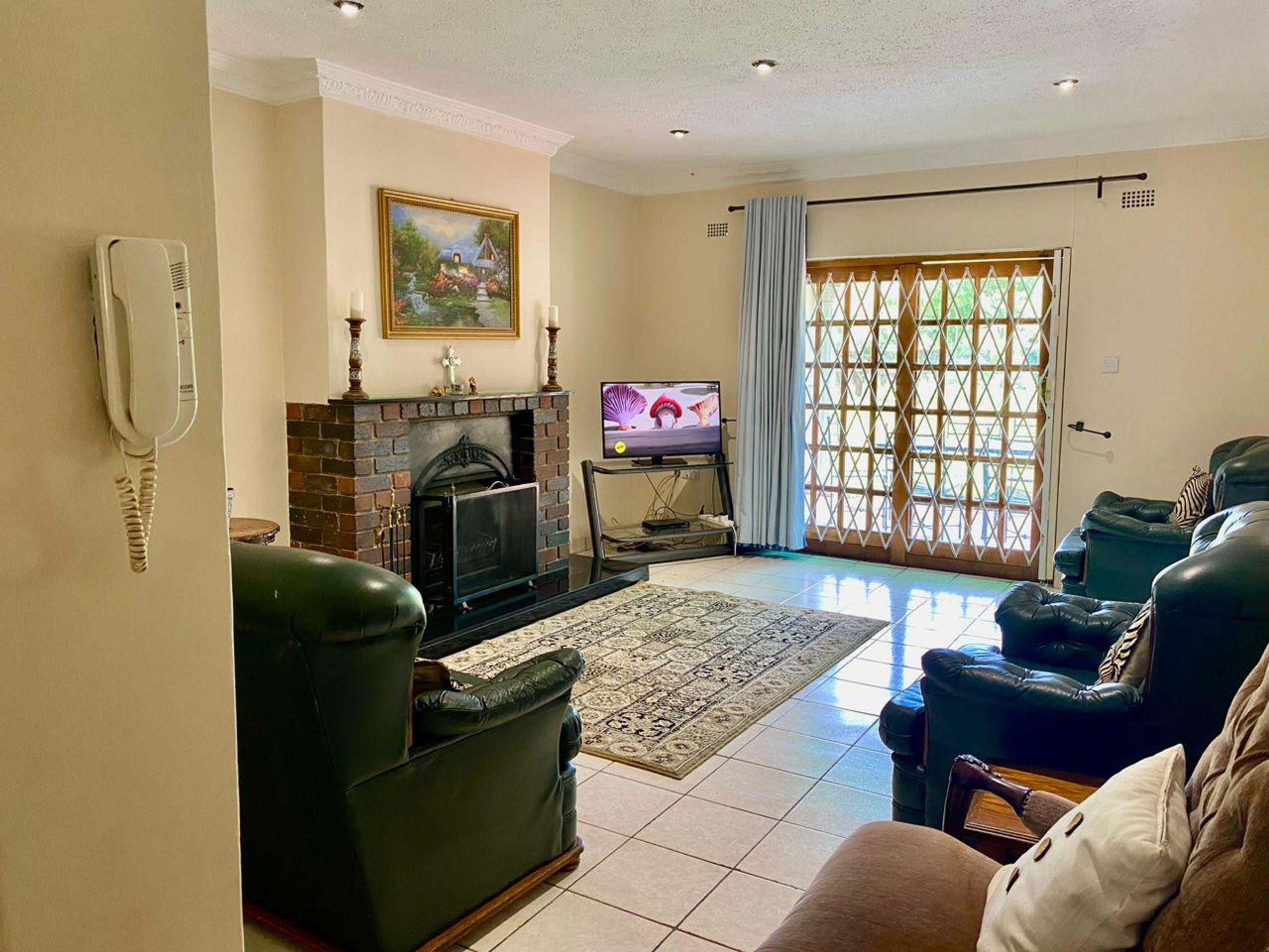 5 Bed Villa In The Heart Of Vainona - 2282 - Harare
