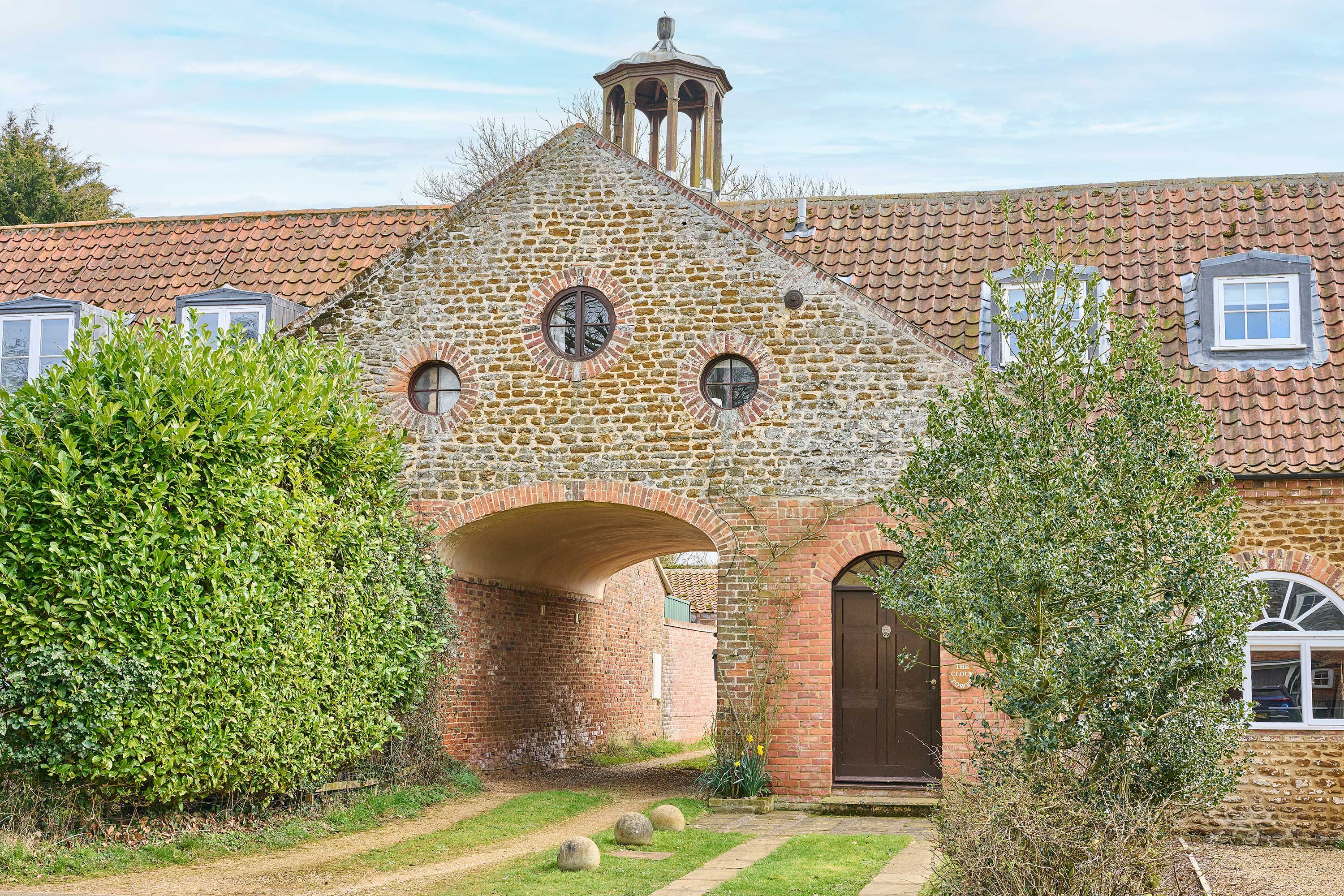 Host   Stay   The Clock Tower - Norfolk