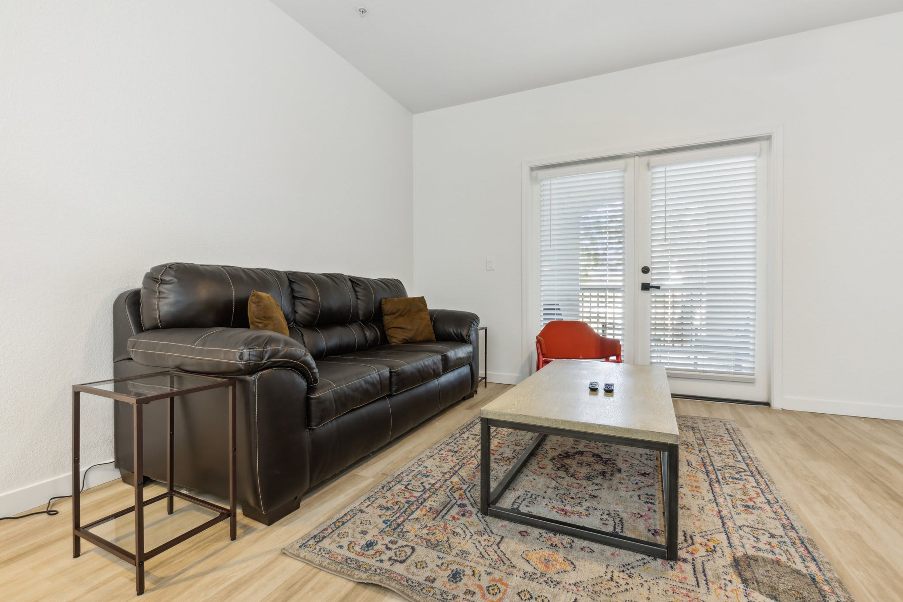Cozysuites Glendale By The Stadium With Pool  29 - Phoenix, AZ