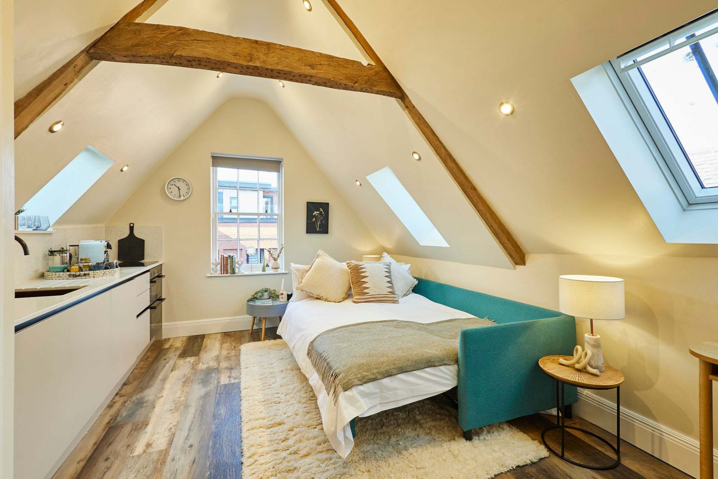 Host   Stay   Vinegar Loft - Worcestershire