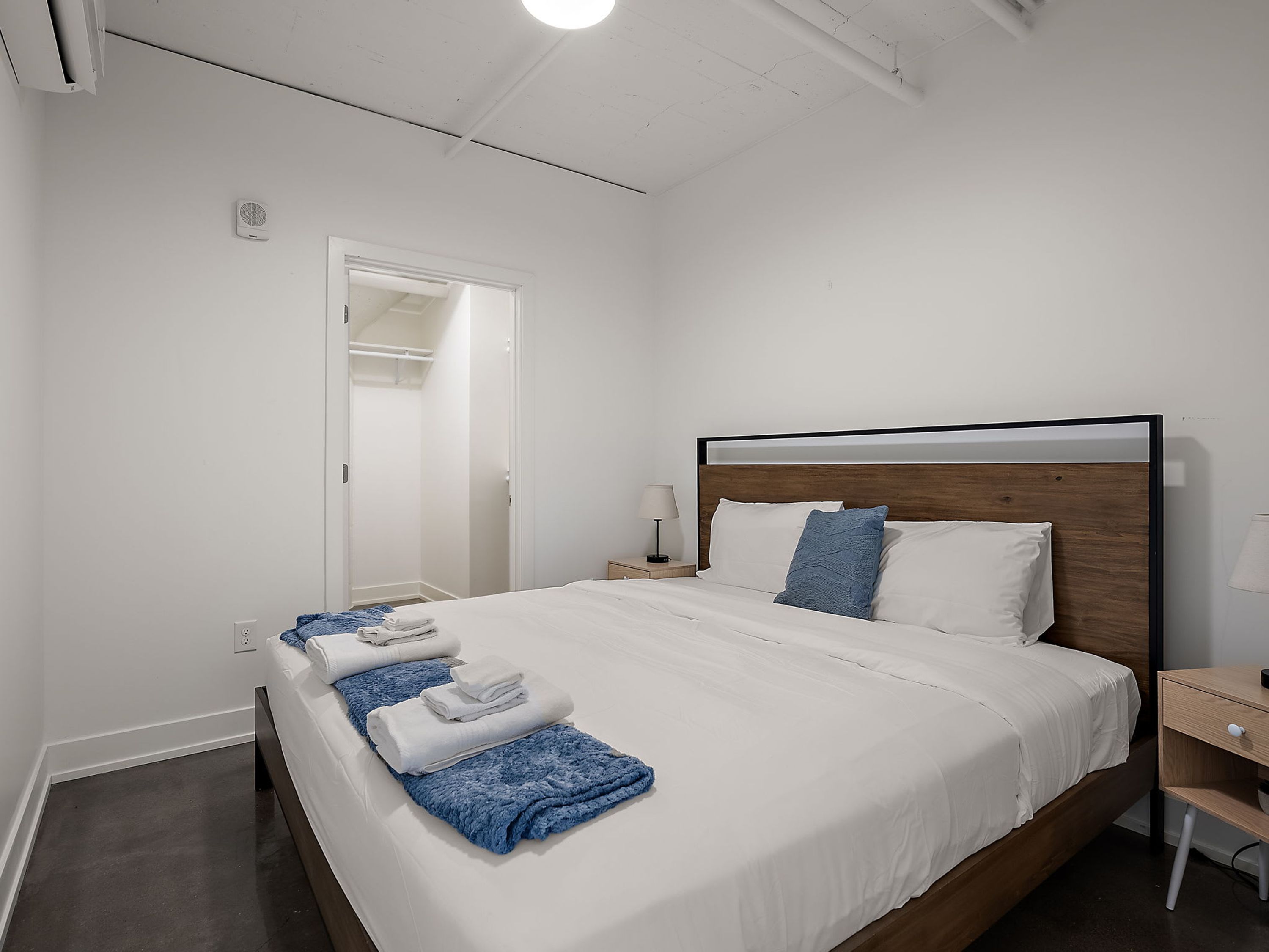 Cozysuites Nlg With Pool  Bowling Alley  Sauna  33 - Minneapolis