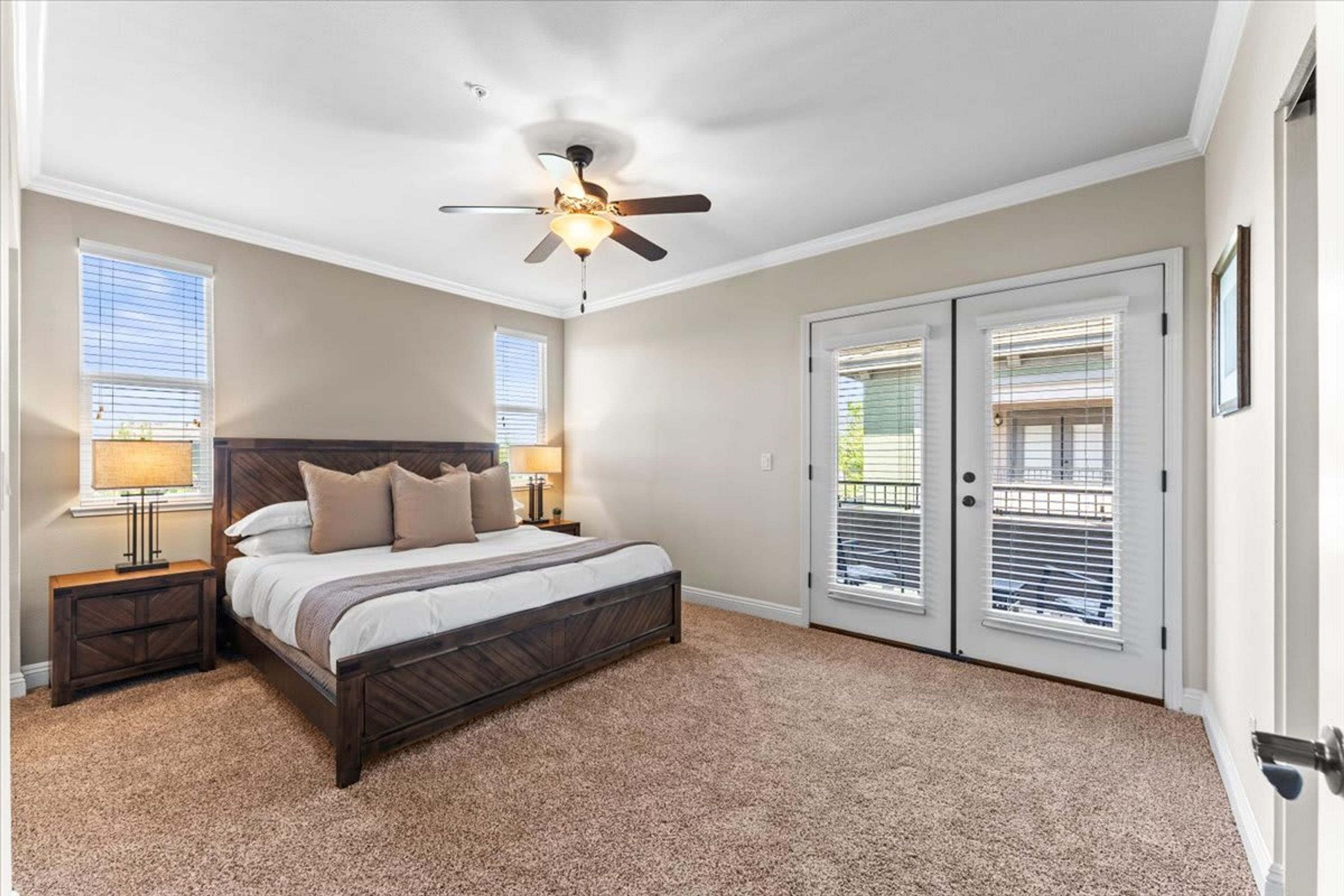 New Stylish 1br Apt With Heated Pool  Gym   Yoga Studio - Reno, NV