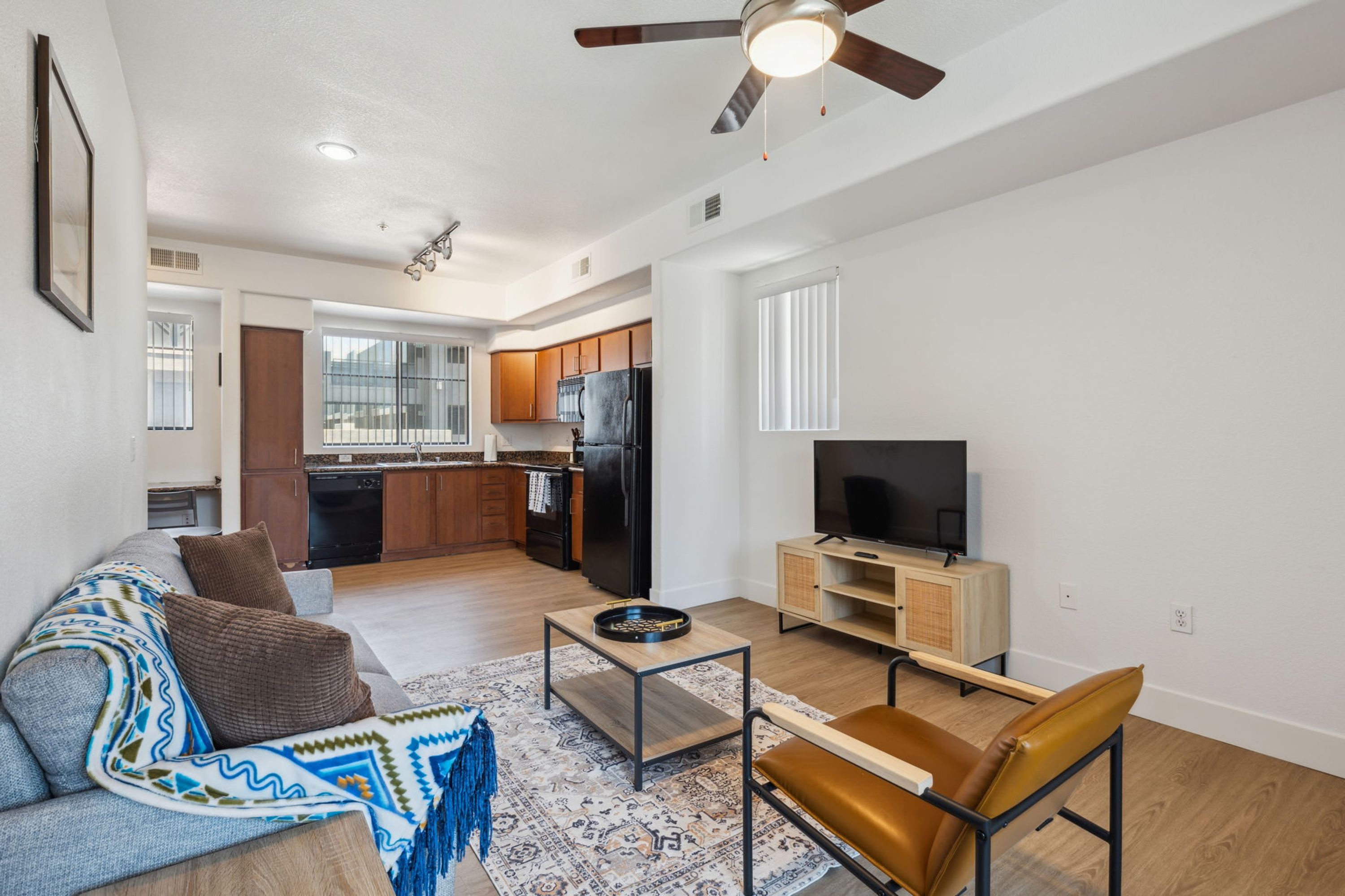 Cozysuites Glendale  - Westgate W Pool  14 - Glendale