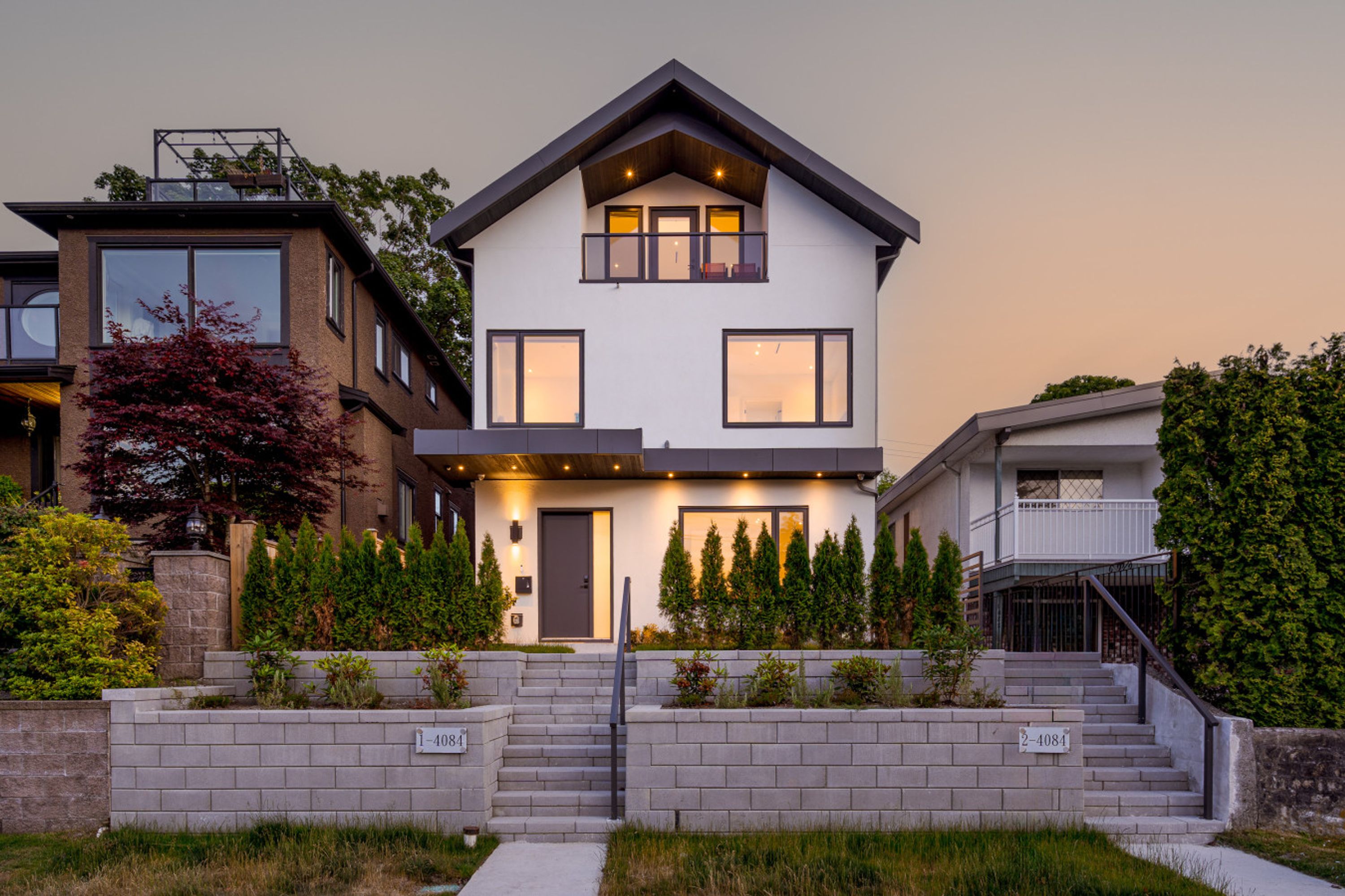 Serene Duplex In West Point - Vancouver