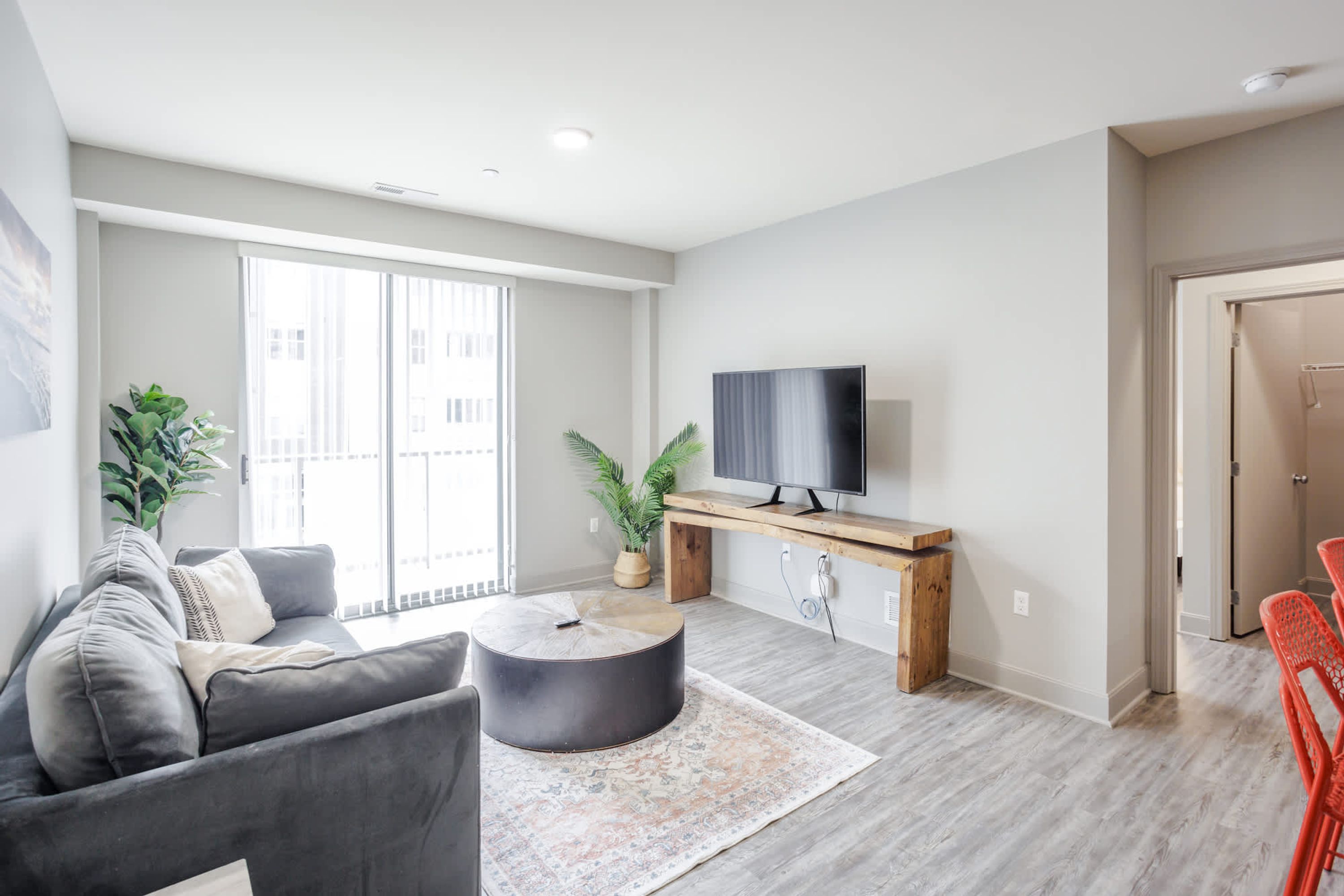 Cozysuites At The Banks Gym  Pool 08 - Cincinnati