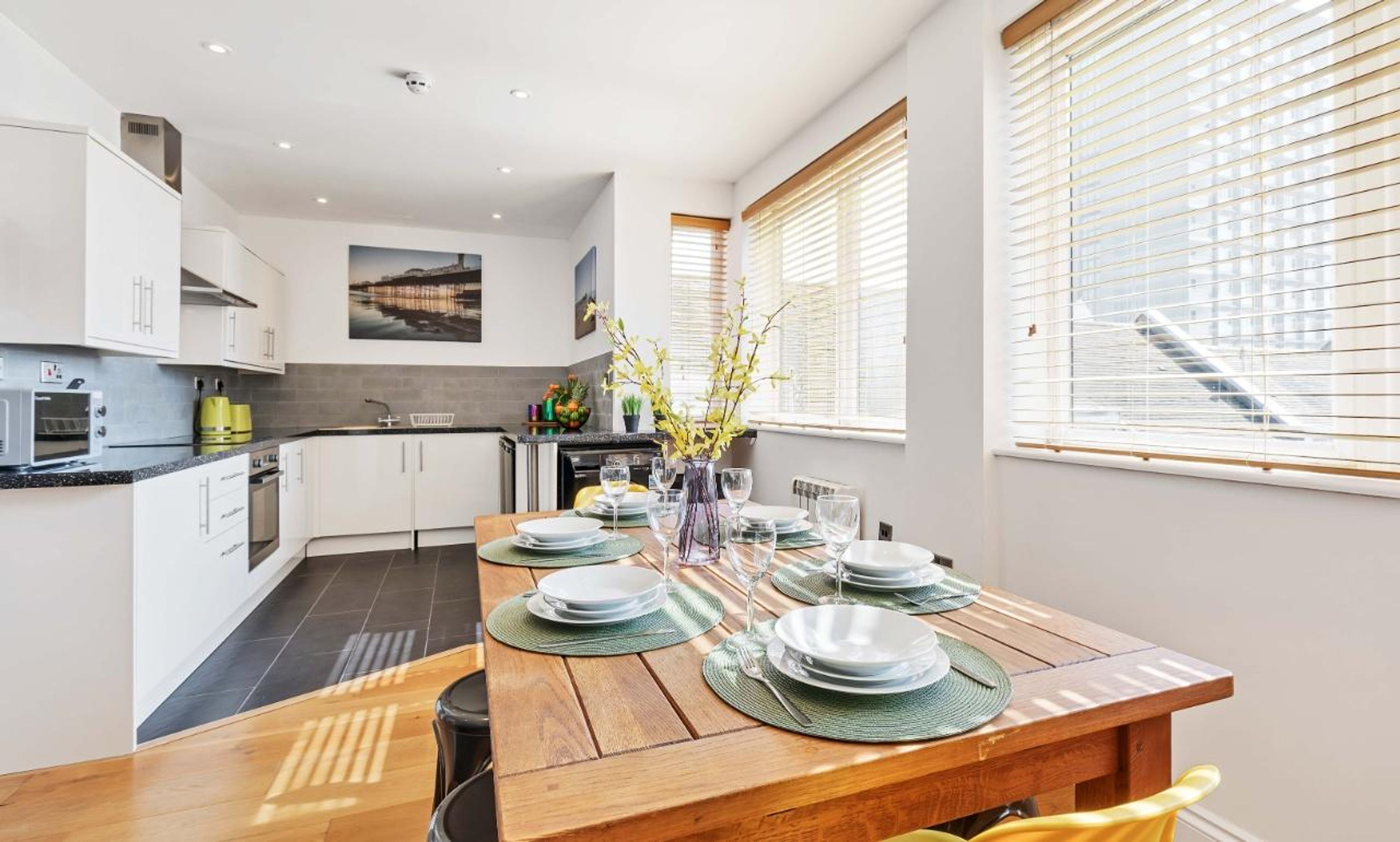 Seaview Heights - Two Bedroom Two Bathroom Loft Style Apartment Direct Distant Sea Views - Fast Wifi - Brighton